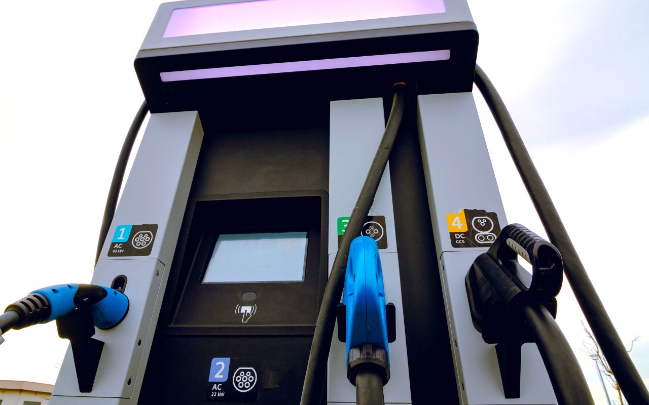 How To Choose The Best EV Car Charging Station For Your Home ...